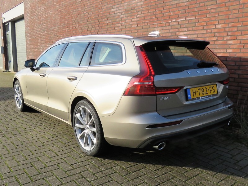 Volvo V60 T4 190pk Momentum Pro | Supershortlease