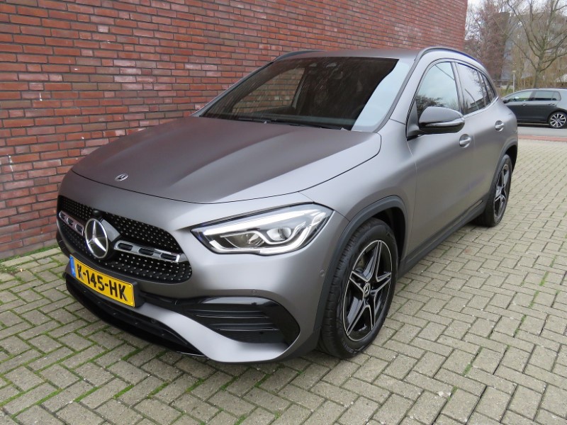 Mercedes-Benz GLA 180 136hp Business | Supershortlease